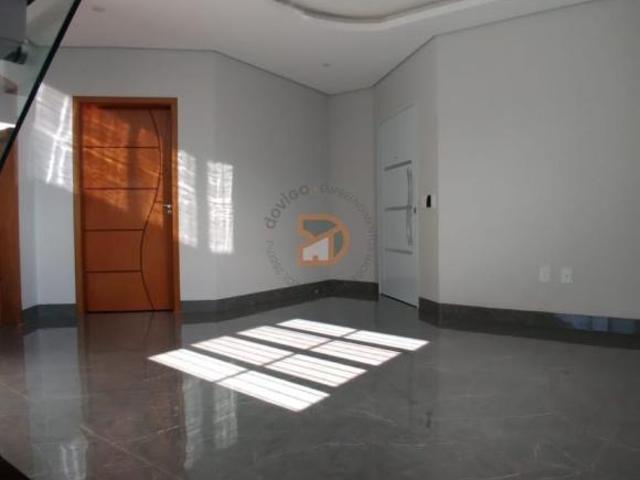 Casa para venda em Residencial Jacarandá de 239.00m² com 3 Quartos, 3 Suites e 4 Garagens