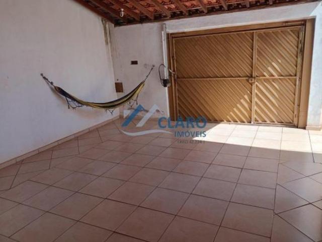 Casa para venda em Residencial Jardim Jussara de 100.00m² com 2 Quartos, 1 Suite e 3 Garagens