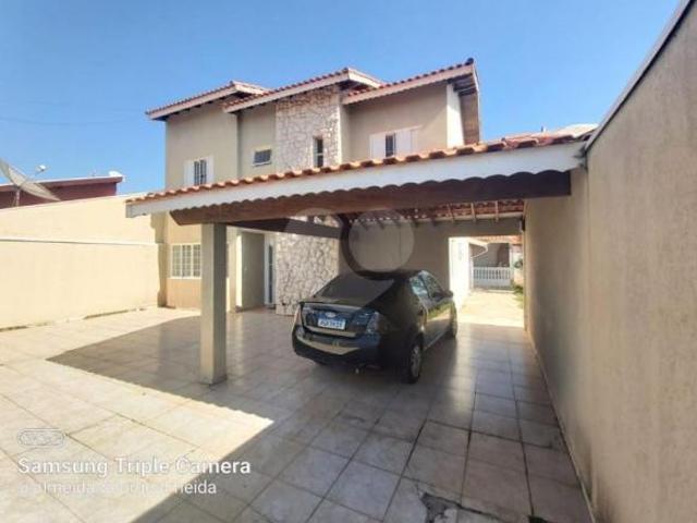 Casa para venda em Residencial Jardim Perolla de 273.00m² com 4 Quartos, 2 Suites e 4 Garagens