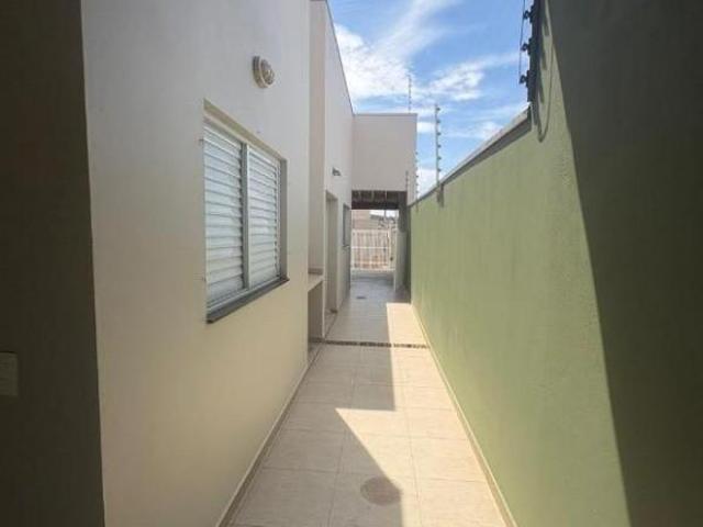 Casa para venda em Residencial Jardim Perolla Ii de 149.00m² com 3 Quartos, 1 Suite e 2 Garagens