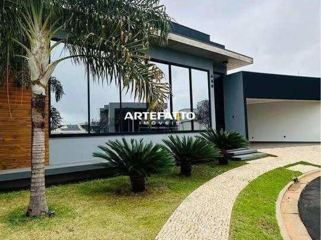 Casa para venda em Residencial Olivito de 200.00m² com 3 Quartos, 1 Suite e 4 Garagens