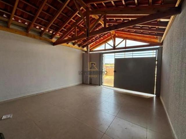 Casa para venda em Residencial Ouro Verde de 100.00m² com 2 Quartos, 1 Suite e 2 Garagens