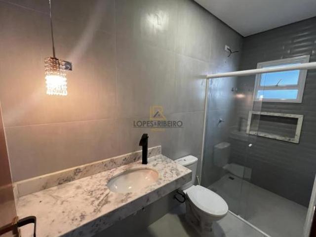 Casa para venda em Residencial Ouro Verde de 110.00m² com 2 Quartos, 1 Suite e 2 Garagens