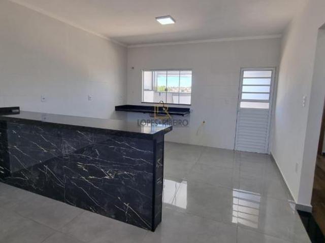 Casa para venda em Residencial Ouro Verde de 127.00m² com 3 Quartos, 1 Suite e 2 Garagens
