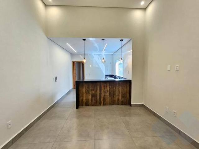 Casa para venda em Lívia de 151.00m² com 2 Quartos, 1 Suite e 2 Garagens