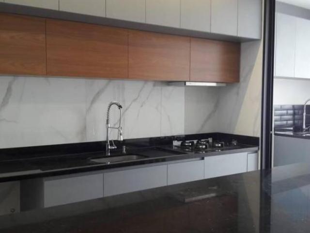 Casa para venda em Residencial Ouro Verde de 180.00m² com 3 Quartos, 1 Suite e 2 Garagens