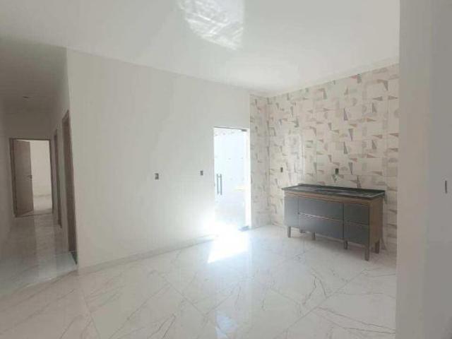 Casa para venda em Residencial Mombaça I de 76.00m² com 2 Quartos, 1 Suite e 2 Garagens