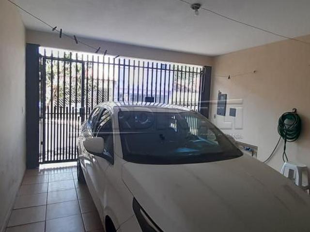 Casa para venda em Residencial Monsenhor Romeu Tortorelli de 125.00m² com 2 Quartos e 2 Garagens