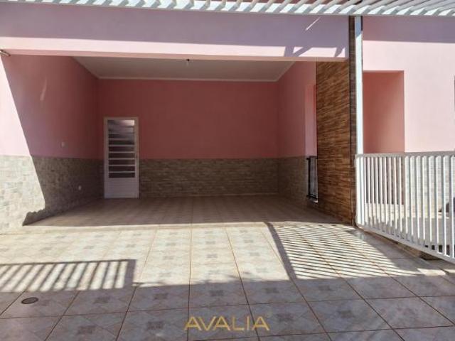 Casa para venda em Residencial Monte Verde de 166.87m² com 3 Quartos, 1 Suite e 4 Garagens
