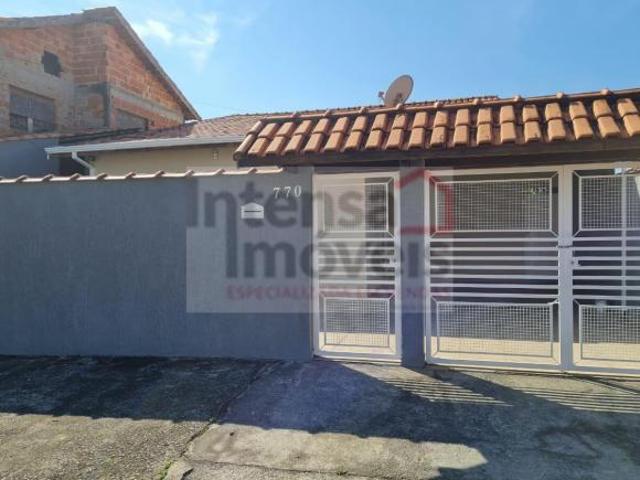 Casa para venda em Residencial Mantiqueira de 130.00m² com 3 Quartos, 1 Suite e 2 Garagens