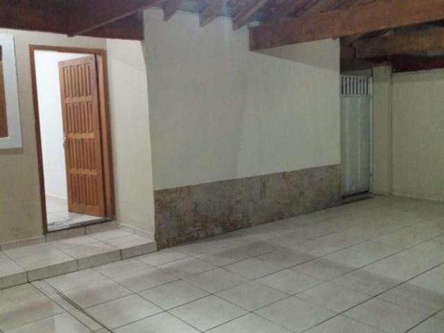 Casa para venda em Residencial Mantiqueira de 90.00m² com 2 Quartos, 1 Suite e 2 Garagens