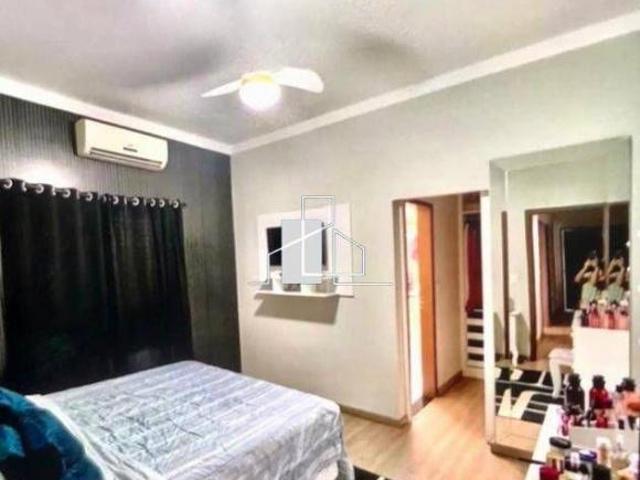 Casa para venda em Residencial Maria Júlia de 140.00m² com 3 Quartos, 1 Suite e 2 Garagens