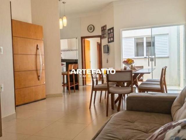 Casa para venda em Residencial Meireles de 165.00m² com 3 Quartos, 1 Suite e 2 Garagens