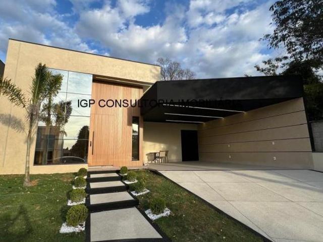 Casa para venda em Residencial Milano de 189.80m² com 3 Quartos, 3 Suites e 4 Garagens