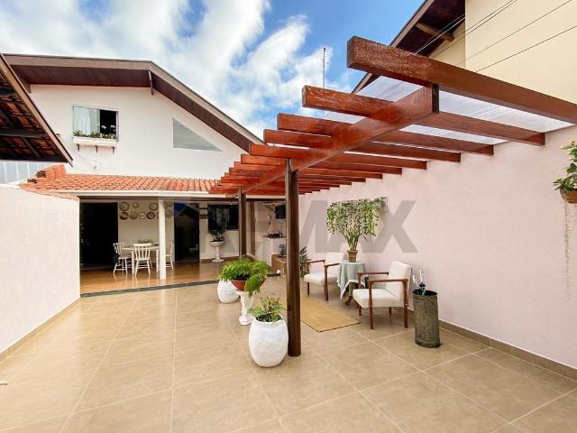 Casa para venda em Residencial Salvato em Mogi Mirim São Paulo de 258.00m² com 3 Quartos, 2 Suítes e 3 Garagens