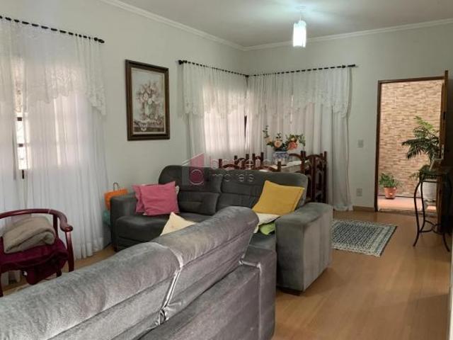 Casa para venda em Residencial Santo Antônio de 168.00m² com 3 Quartos, 1 Suite e 3 Garagens