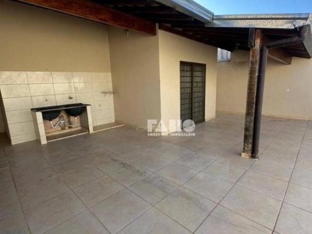 Casa para venda em Residencial Santa Cruz de 109.00m² com 2 Quartos, 1 Suite e 2 Garagens
