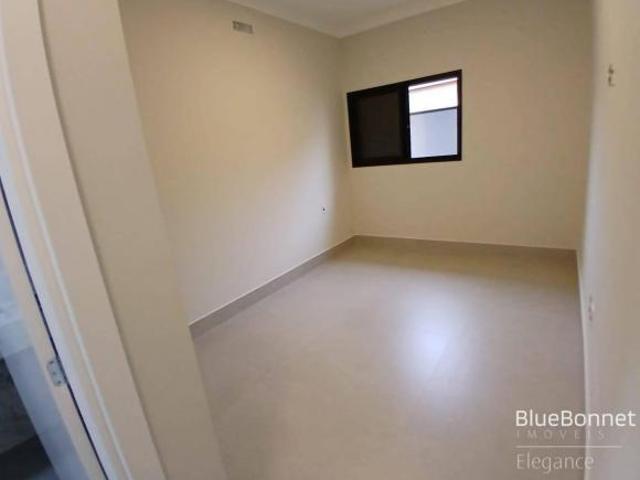 Casa para venda em Residencial Santa Giovana de 112.00m² com 3 Quartos, 1 Suite e 2 Garagens