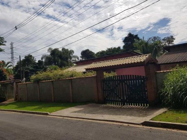 Casa para venda em Residencial Santa Helena Gleba Ii de 1200.00m² com 6 Quartos, 2 Suites e 8 Gara