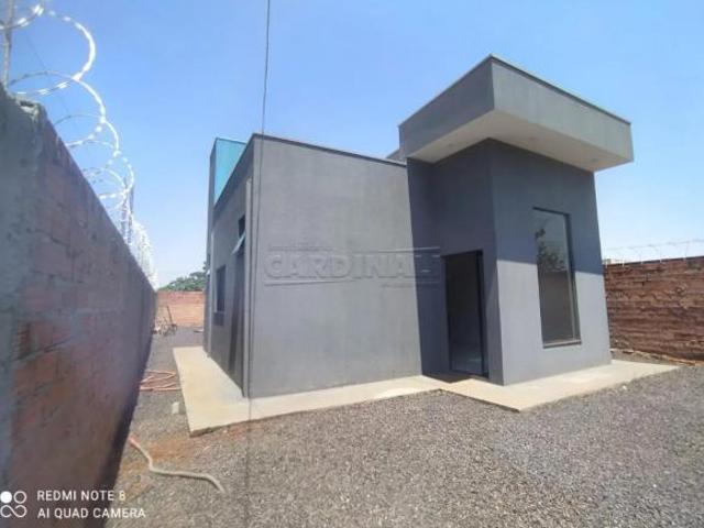 Casa para venda em Residencial Santa Luzia de 100.00m² com 1 Quarto, 1 Suite e 2 Garagens