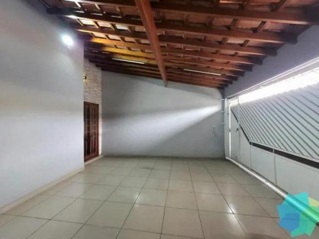 Casa para venda em Residencial Santa Madre Paulina de 150.00m² com 3 Quartos, 1 Suite e 2 Garagens