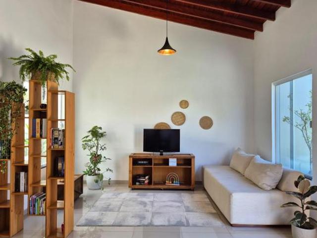 Casa para venda em Residencial Parque Das Palmeiras de 107.00m² com 3 Quartos, 1 Suite e 2 Garagens