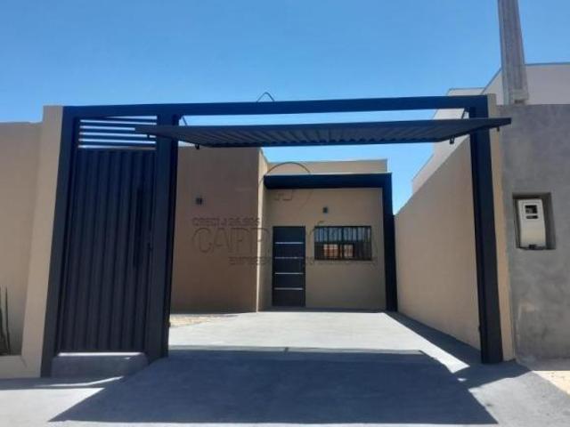 Casa para venda em Residencial Parque Gramado de 54.20m² com 2 Quartos e 3 Garagens