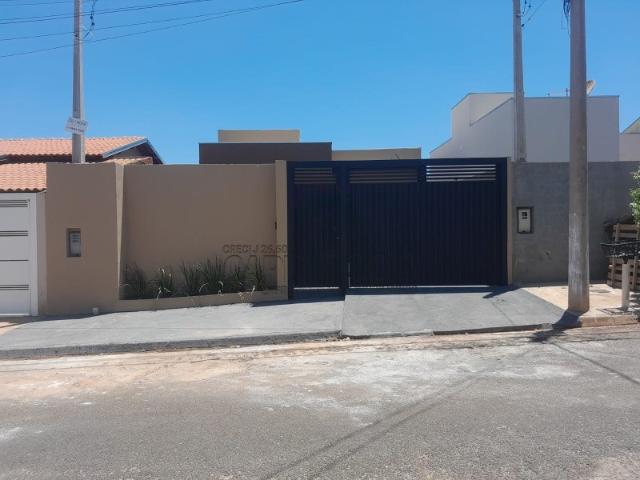Casa para venda em Residencial Parque Gramado de 54.20m² com 2 Quartos e 3 Garagens