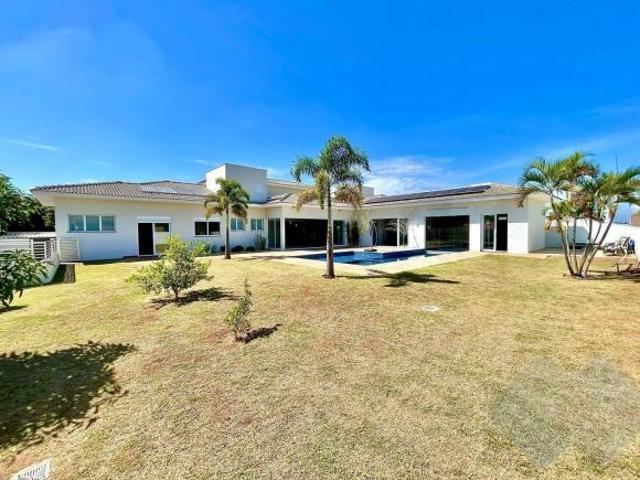 Casa para venda em Residencial Parque Laguna I de 430.00m² com 5 Quartos, 5 Suites e 6 Garagens