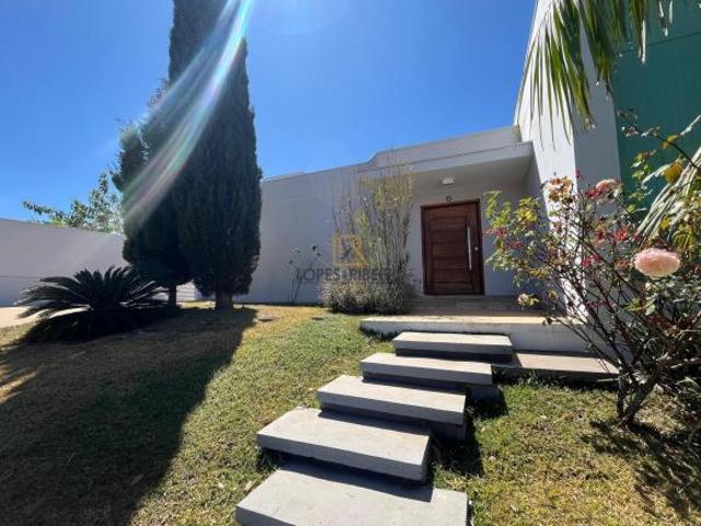 Casa para venda em Residencial Parque Laguna Ii de 225.00m² com 3 Quartos, 3 Suites e 3 Garagens
