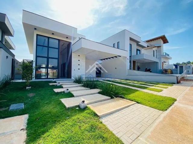 Casa para venda em Residencial Pecan de 175.00m² com 3 Quartos, 1 Suite e 4 Garagens