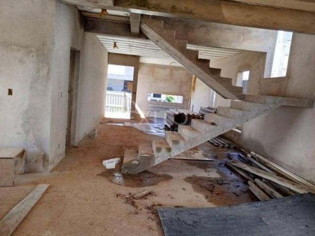 Casa para venda em Residencial Pecan de 360.00m² com 4 Quartos, 1 Suite e 4 Garagens