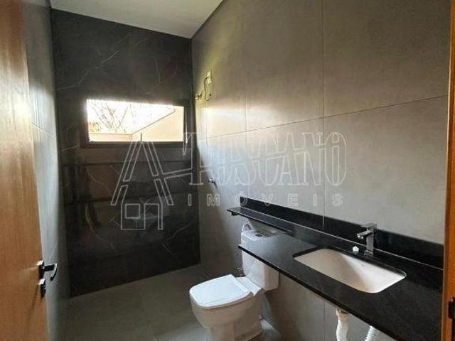 Casa para venda em Residencial Tivoli de 129.00m² com 3 Quartos, 1 Suite e 4 Garagens