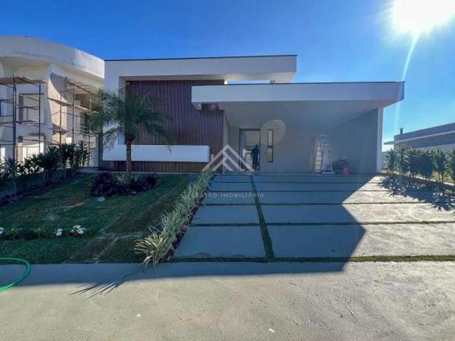 Casa para venda em Residencial Vila Verde de 180.00m² com 3 Quartos, 1 Suite e 4 Garagens