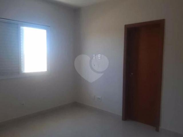Casa de Condomínio para venda em Residencial Vila Victoria de 164.00m² com 3 Quartos, 1 Suite e 2 Ga