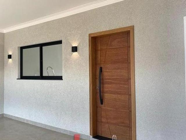 Casa para venda em Residencial Vila Romana de 136.37m² com 3 Quartos, 1 Suite e 2 Garagens