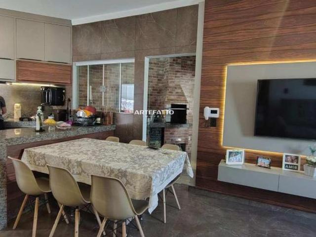 Casa para venda em Residencial Zanetti de 133.00m² com 3 Quartos, 1 Suite e 2 Garagens