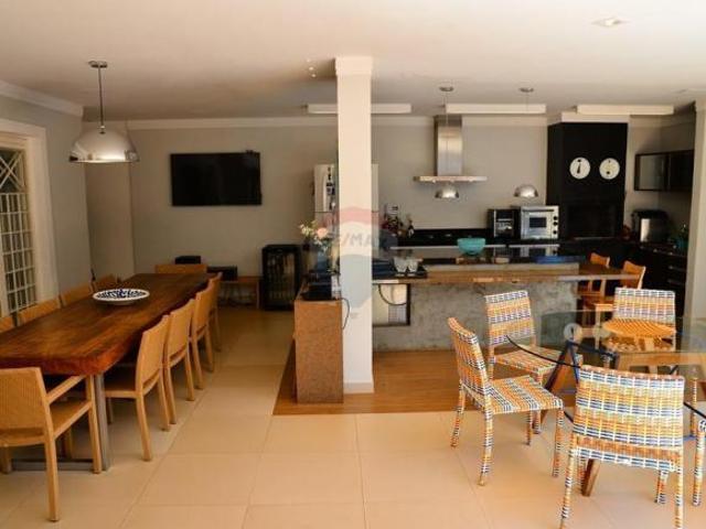 Casa para venda em Ribeirânia de 456.01m² com 5 Quartos, 2 Suites e 4 Garagens