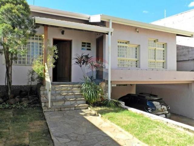 Casa para venda em Ribeirânia de 244.00m² com 3 Quartos, 1 Suite e 4 Garagens