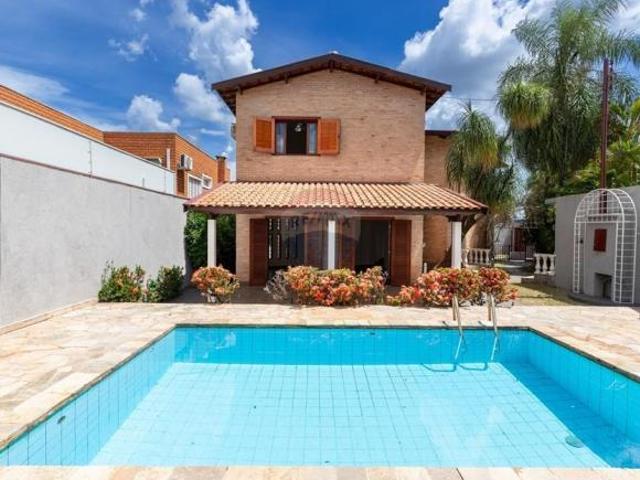 Casa para venda em Ribeirânia de 258.00m² com 3 Quartos, 2 Suites e 7 Garagens