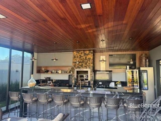 Casa para venda em Rio Das Pedras de 320.00m² com 4 Quartos, 3 Suites e 4 Garagens