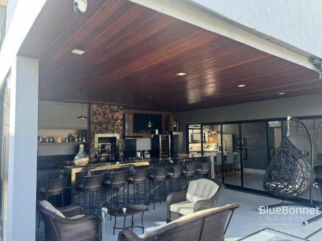 Casa para venda em Rio Das Pedras de 320.00m² com 4 Quartos, 3 Suites e 4 Garagens