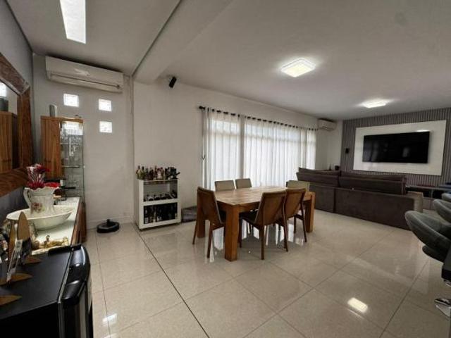 Casa para venda em Rudge Ramos de 230.00m² com 3 Quartos, 1 Suite e 4 Garagens