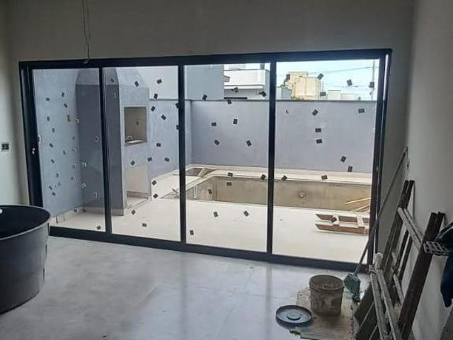 Casa para venda em Wanel Ville de 188.00m² com 3 Quartos e 3 Suites