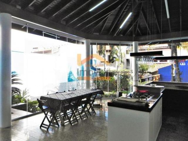 Casa para venda em Werner Plaas de 400.00m² com 3 Quartos, 3 Suites e 2 Garagens