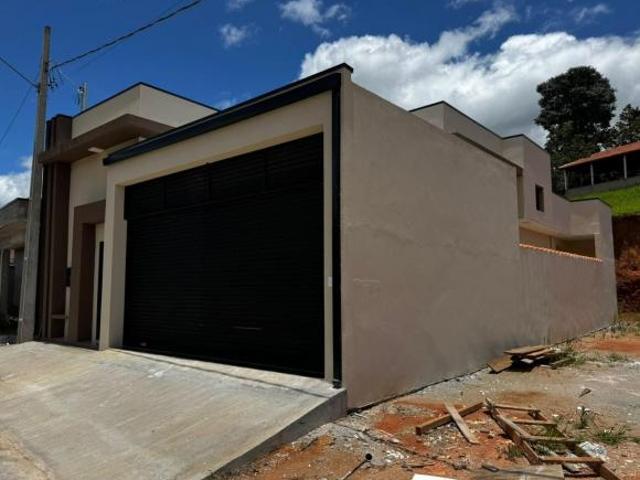 Casa para Venda em Toledo, Centro, 2 dormitórios, 1 suíte, 1 banheiro