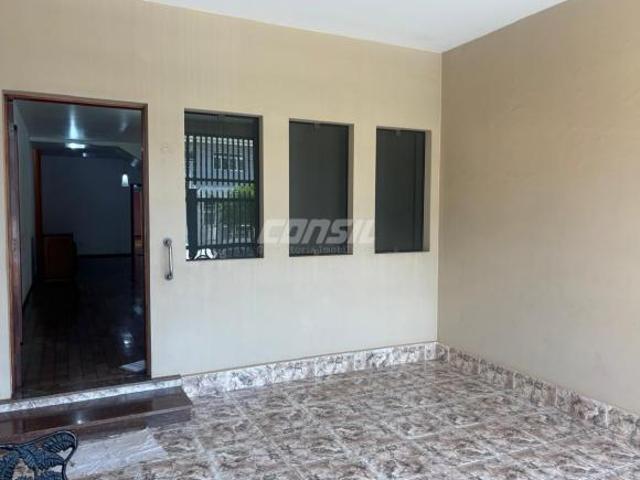 Casa para Venda em Tatuí, Centro, 3 dormitórios, 2 suítes