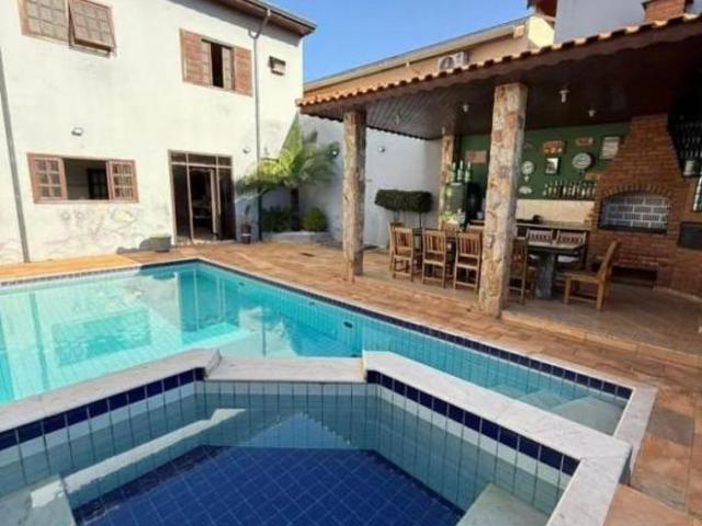 Casa para Venda em Tatuí, Alto Santa Cruz, 3 dormitórios, 1 suíte, 4 vagas