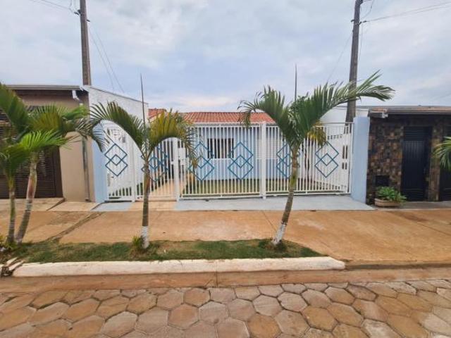 Casa para Venda em Tatuí, JARDIM HELENA, 3 dormitórios