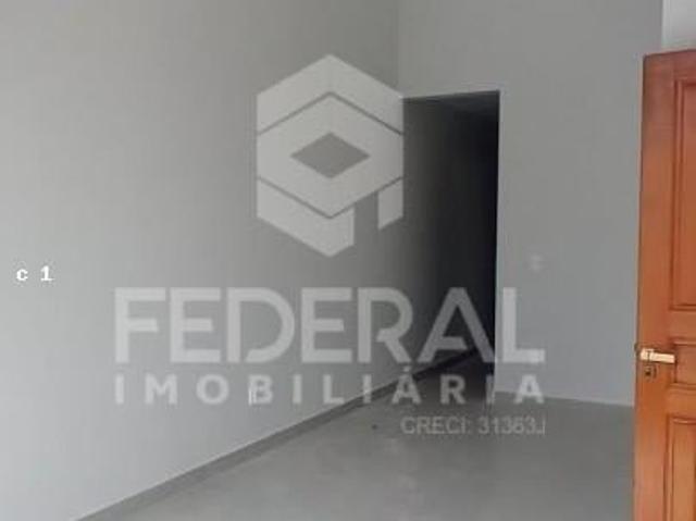Casa para Venda em Taubaté, Esplanada Independência, 2 dormitórios, 1 suíte, 2 banheiros, 1 vaga